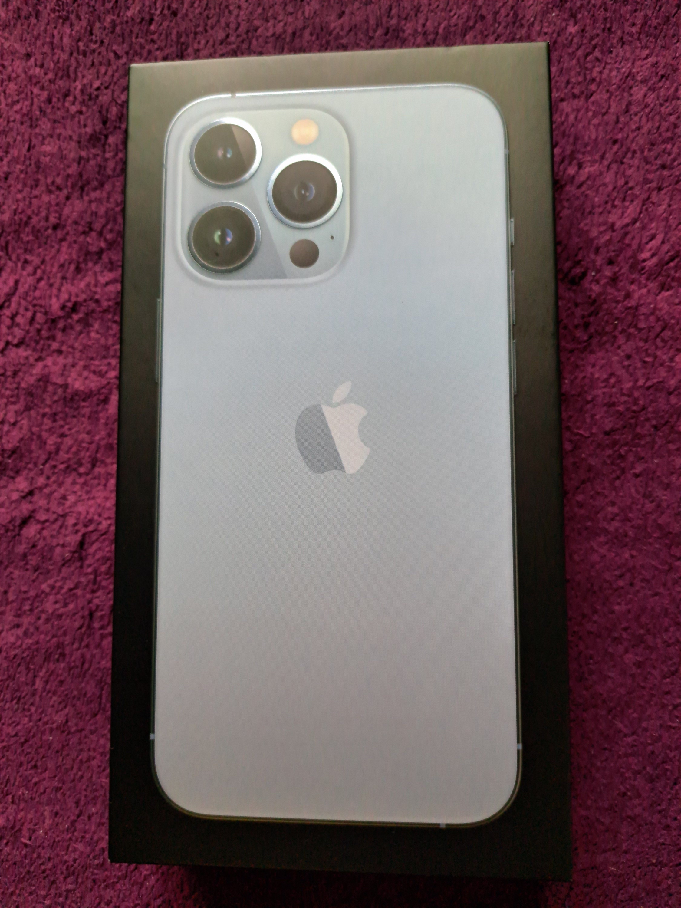 Inzerát Predam uplne novy iPhone 13 Pro 512 GB | SvetApple.sk
